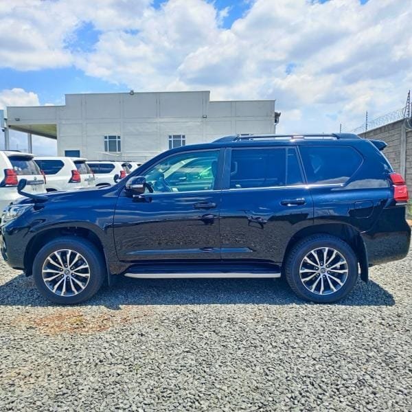 TOYOTA LANDCRUISER PRADO TZG – Buygari