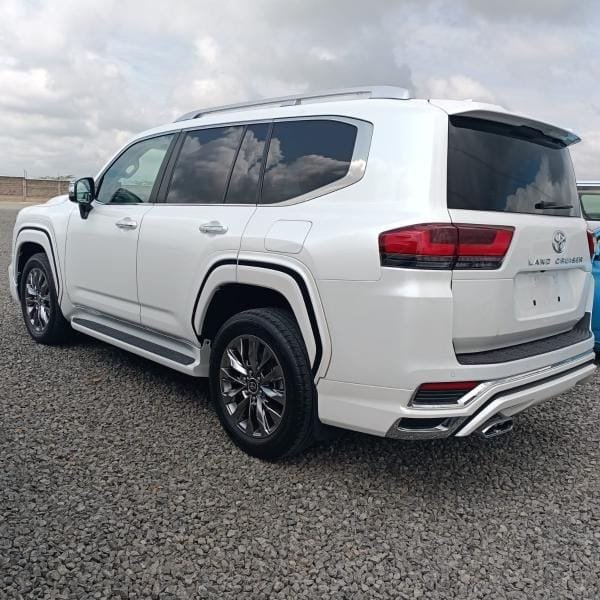 TOYOTA LANDCRUISER LC 300 – Buygari